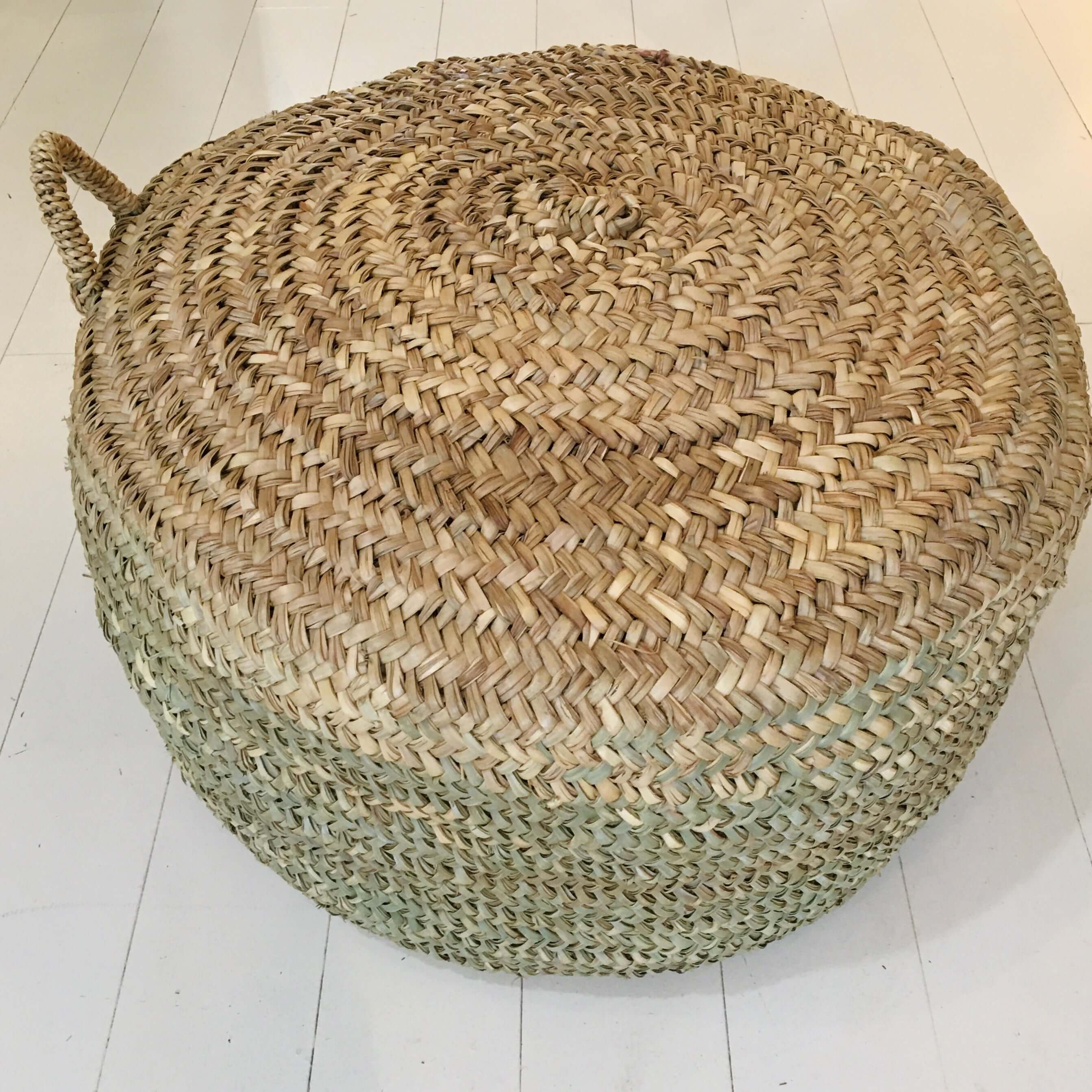 Moroccan Decor - Furniture, Poufs, Rugs - Mashi Moosh